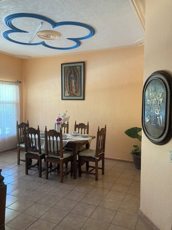 Amplia Casa De 6 Cuartos, Alberca, Aire Acondicionado, Y Wifi. - La Peñita de Jaltemba