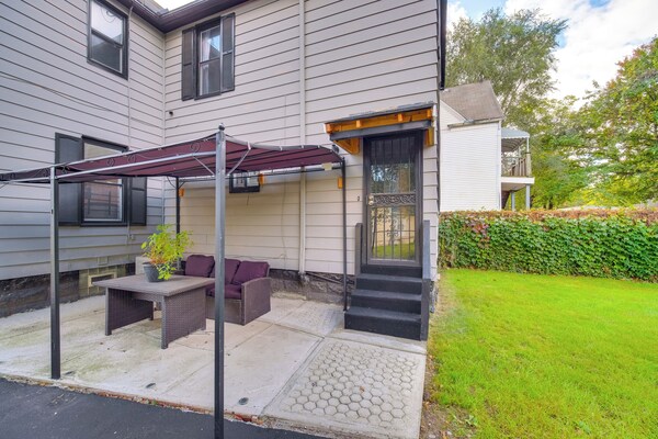4 Mi To Dtwn: Home W/ Patio In Cleveland! - Northfield, OH