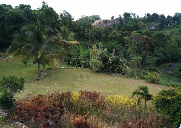 Jamaica Vacation On Southcoast Surrounded By Mountains And Nature - Cave