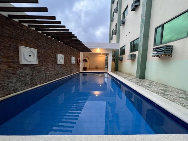 Studio Getaway With Pool And Garden - Iloilo City