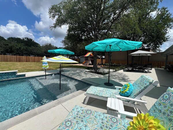 Gruene Gables: 3 Bedroom 3 Bath House With Private Pool - 뉴 브라운펠스