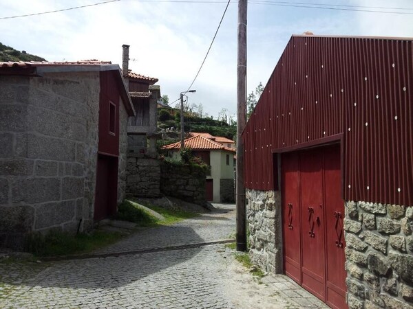 Casa De Fora Refuge Of Tranquillity Surrounded By The Exuberant Nature Of The Minho Region - Cabeceiras de Basto