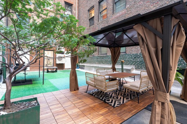 Modern 3bd Near The Empire State, Manhattan+terrace Space - Brooklyn, NY
