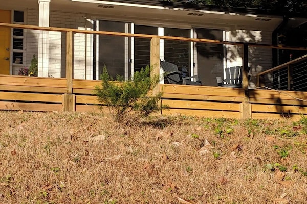 Serene Sanctuary - Lake View! - Raleigh