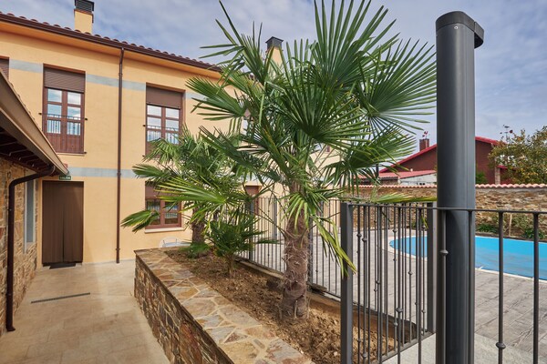Apartamento 'Habitacion 1 Adaptada' Con Piscina Compartida, Terraza Compartida Y Wi-fi - Camarzana de Tera