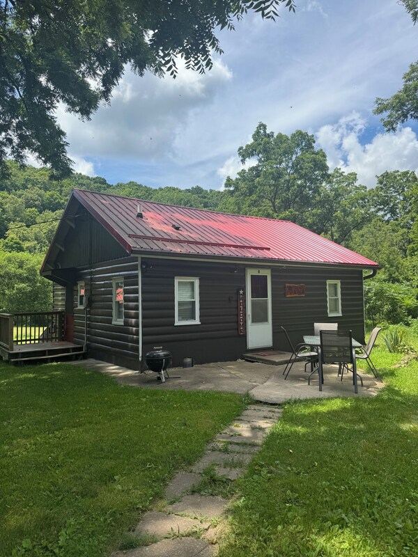 Relaxation Cabin At Crooked Creek - Wisconsin