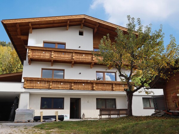 Beautiful Apartment In Aschau/distelberg - Zillertal, Ravina, Austria