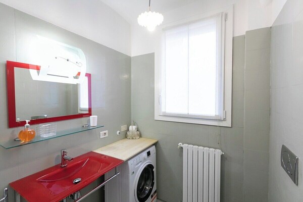 Saragozza Apartment 1 : Bright And Central Flat - Bologna