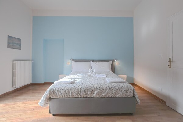 Saragozza Apartment 4: Bright And Central Flat - Bologna