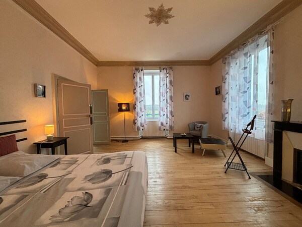 Elegant Rooms With Pool And Parking - Le Blanc