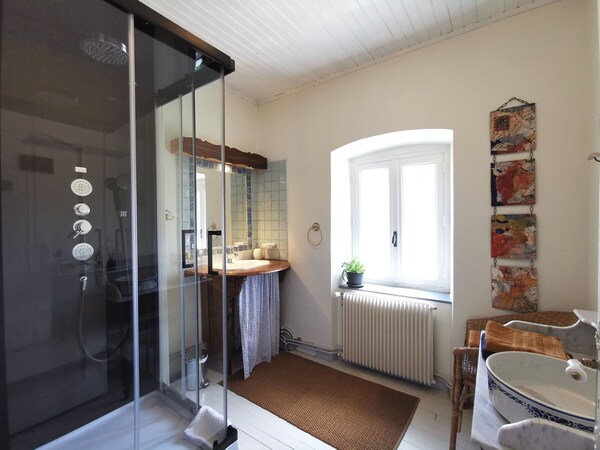 Maison D'hôtes Paisible Avec Petit-déjeuner Près De La Forêt - La Chaise-Dieu