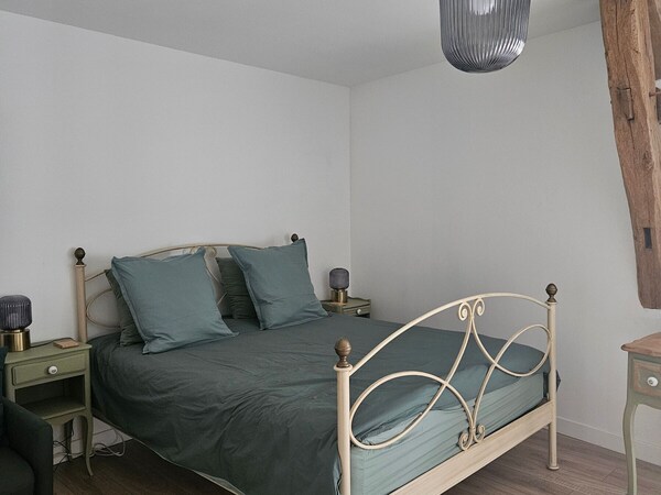 Chambre Cheverny: Maison D'hôtes Avec Piscine Chauffée & Petit-déjeuner Inclus - Beaugency