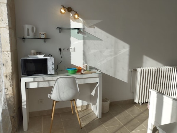Guest Rooms, Park, Dinner Available - Le Blanc