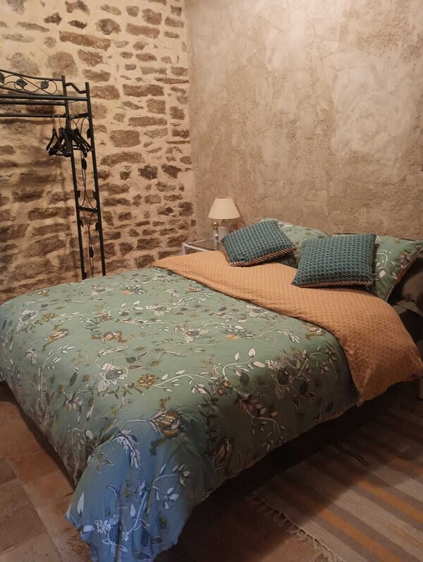 La Chouette D'or Petit Gîte Bucolique Pour Un Séjour Paisible - Semur-en-Auxois