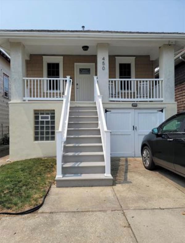 Quite Family Neighborhood.2 Bedroom Single Family Home In Beautiful Ac Inlet. - Atlantic City