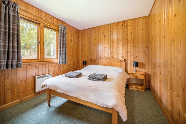 Divach Lodge @ Lochletter Lodges. A 3 Bedroom Lodges In Beautiful Glen Urquhart. - Loch Ness