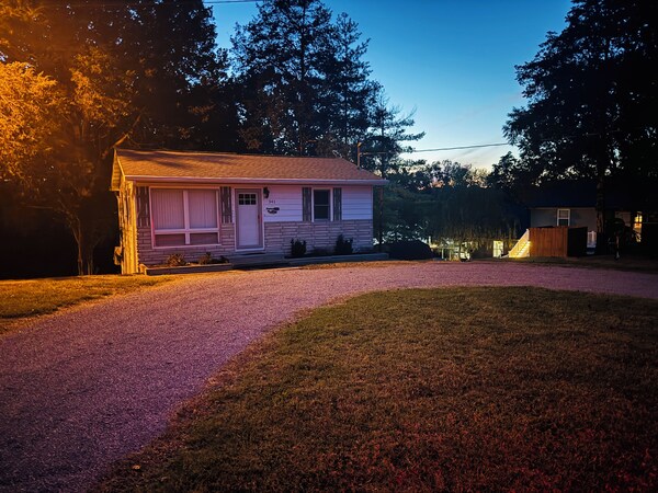 Charming 2-bedroom Lake House In Marion With Wifi And Ac - Marion, IL