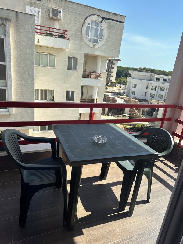 Tuttomondo Apartments For 4-5 Persons In Mali Robit,golem With Wifi, Ac - Durrës