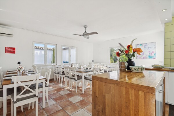 Vacation Apartment For 34 Guests, Javea Spain. - Dénia