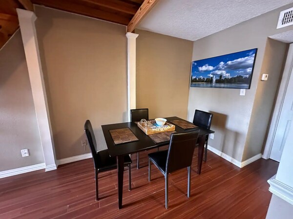 Cozy 1-bedroom Condo With Wifi In Houston, Tx - Alief - Houston
