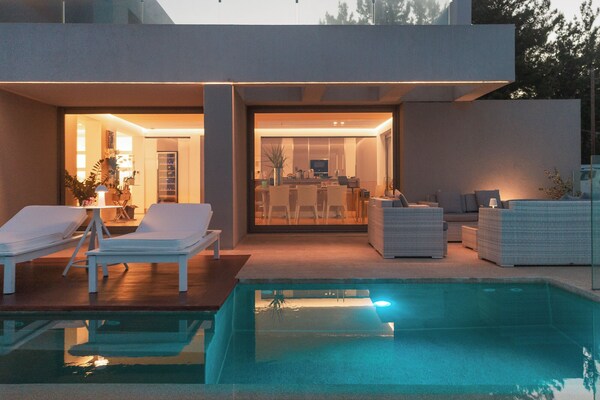 Modern Beachfront Villa In Gorgeous Skala, Kefalonia - Кефалиния