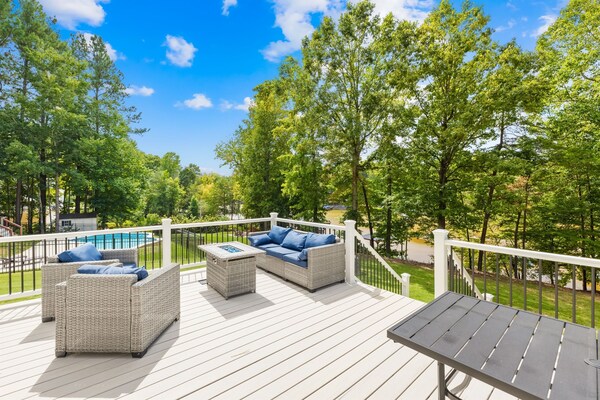 Hot Tub, Office, Gas Firepit, & Peaceful! - Lake Norman, Catawba