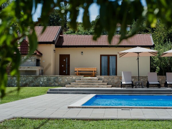 Kuća Za Odmor Lastva - Villa With Swimming Pool - Mostar
