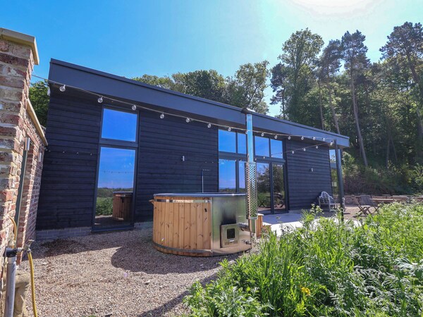 Brock House, Character Holiday Cottage, With Hot Tub In Northallerton - Thirsk
