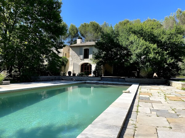 Maison De Campagne 'Mas Des Cigales Lambesc' Avec Piscine Privée, Wi-fi Et Climatisation - La Fare-les-Oliviers