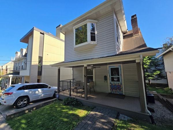 Stand Alone Studio, Free Off Street Parking, Walkable 2 Downtown, Beautiful Area - Cincinnati
