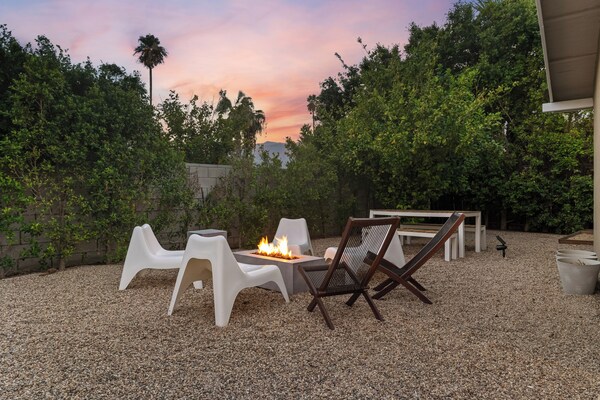 Azul Oasis By Avantstay | Pool, Hot Tub, Bocce Ball | Minutes From Downtown - Palm Springs, CA
