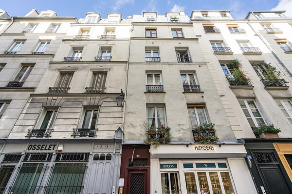 Appartement Chic Avec Patio - 2br/6p - Le Marais - Villejuif