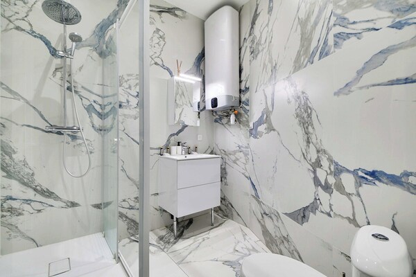 Comfortable Apartment- 1bd / 4p - Montmartre - Louvre Museum - Paris