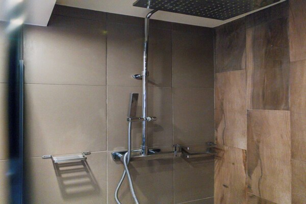 Modern Flat - 1bd/4p - Parc Monceau - Paris