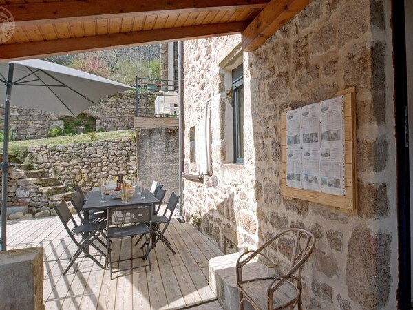 Gîte De Charme Pour 13 Pers. Avec Spa Et Wifi - Annonay