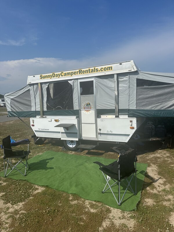 Cozy Rv With Ac And Heat - New York City