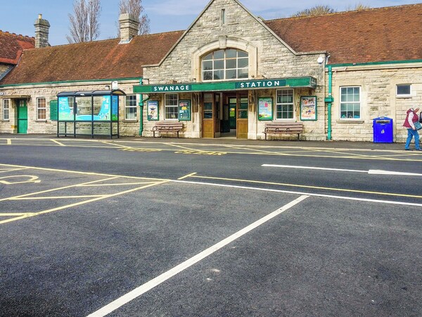 1 Bedroom Accommodation In Swanage - Swanage