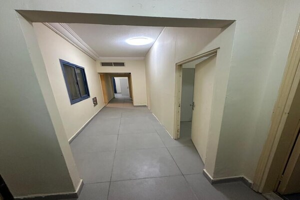 3-bedroom Apartment In Marvelous Sharjah With Wifi, Ac - 샤르자