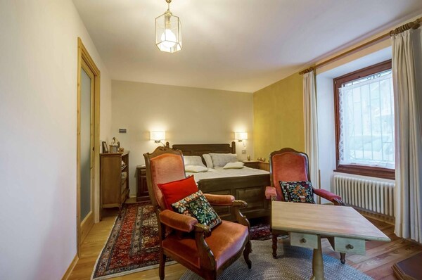 Bed And Breakfast 'Il Pellegrino' Con Vista Sulle Montagne, Giardino Condiviso E Wi-fi - Champorcher