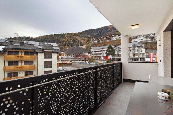 Ferienwohnung 'Paradeis Apartments A17' Mit Bergblick, Balkon Und Wi-fi - Brixen
