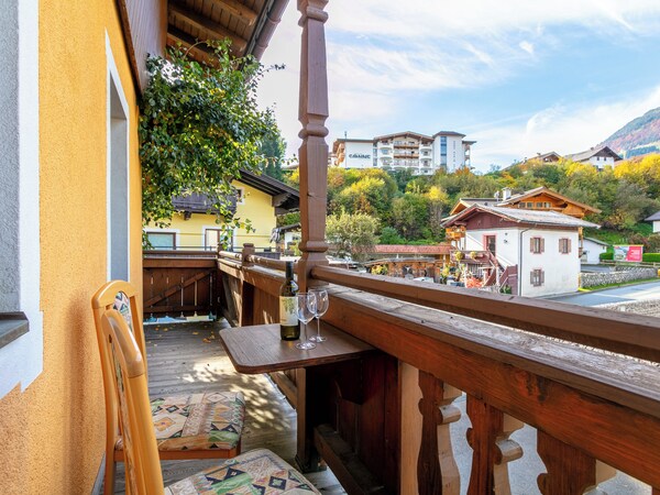 Charming Guesthouse, Central, 270m To Ski Bus - Kitzbuhel