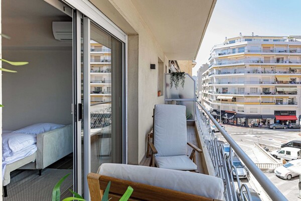 Beautiful Renovated Apartment - 1br/4p - Martinez - Cannes