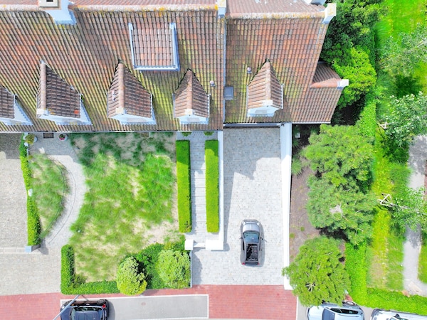 Charming Villa Near The Dunes Of Knokke Le Zoute - Bruges