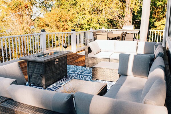 Stunning Waterfront On Bluff With Sauna, Firepit! - Kilmarnock, VA
