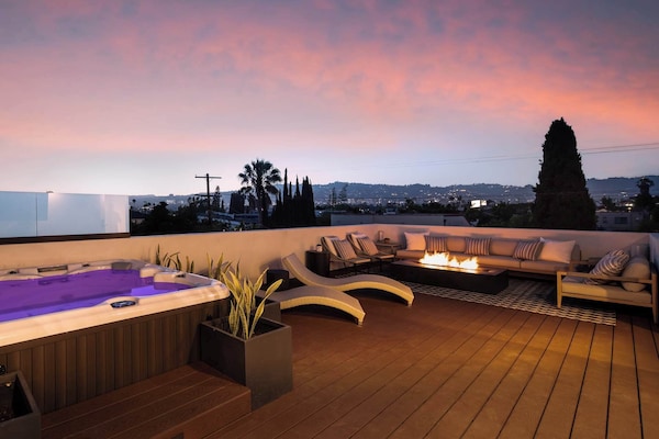 Weho Home W Pool & Rooftop - Los Angeles, CA