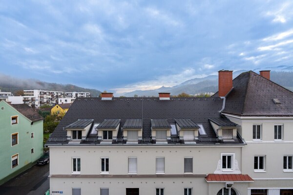 Spacious & Central | 75m² | 7 Guests | Uni&station - Leoben