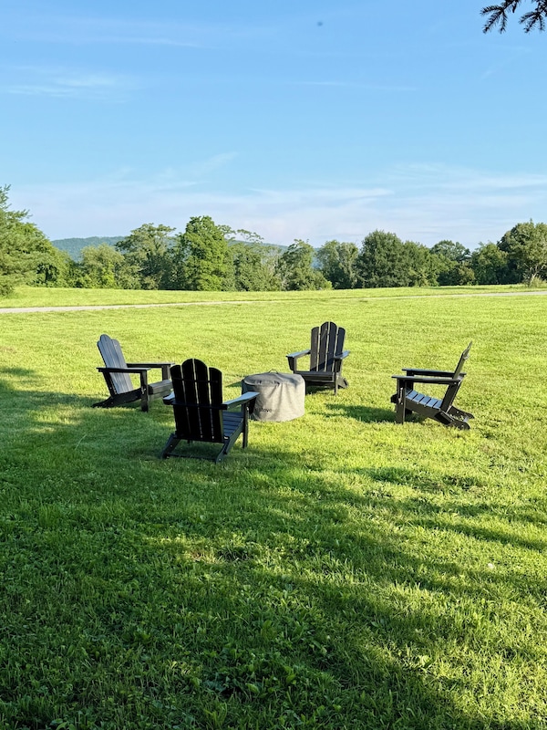 2-bedroom Cottage On 10 Acres In The Hudson Valley Wine Region - Poughkeepsie, NY