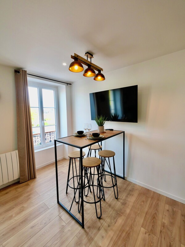 D-day Suites:avallon 25m²/centre Ville-/2pers/2min De La Gare/15min D'utah Beach - Carentan