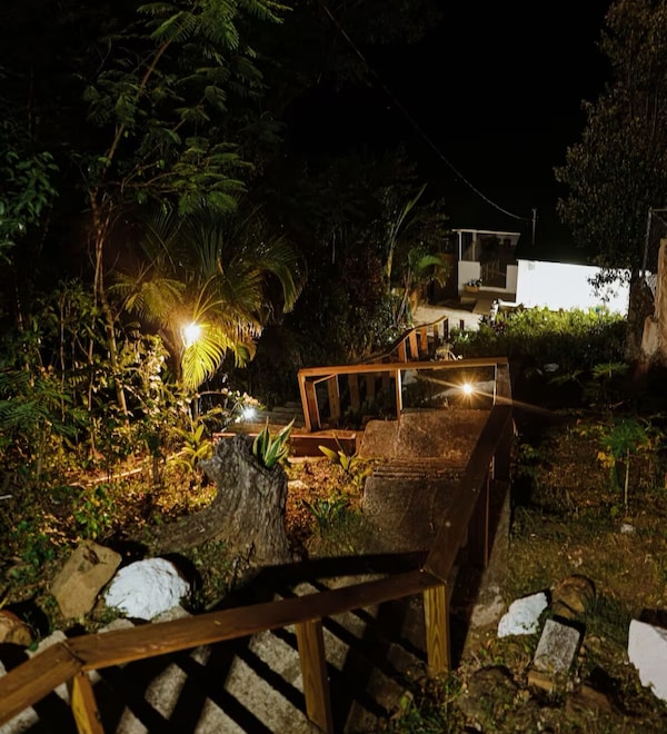 Cozy Cabin With Hot Water Jacuzzi And Ac In The Mountains Of Guayama. - Guayama