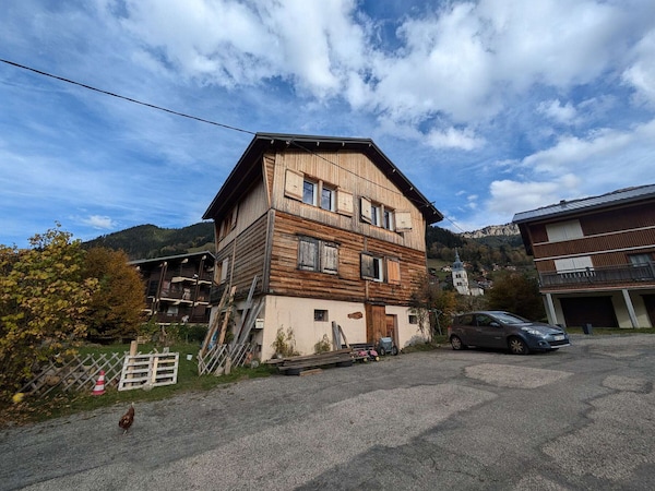 2-bedroom Apartment, 5 Guests, Village Center With Parking - Beaufort